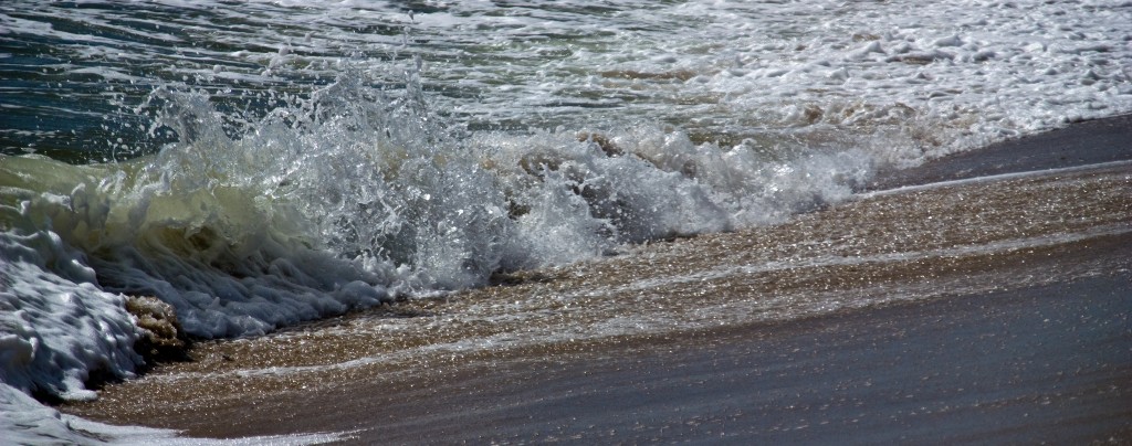 Open Water Hazards: Surf - Waves, Sets & Lulls, Undertow - CUMANN ...